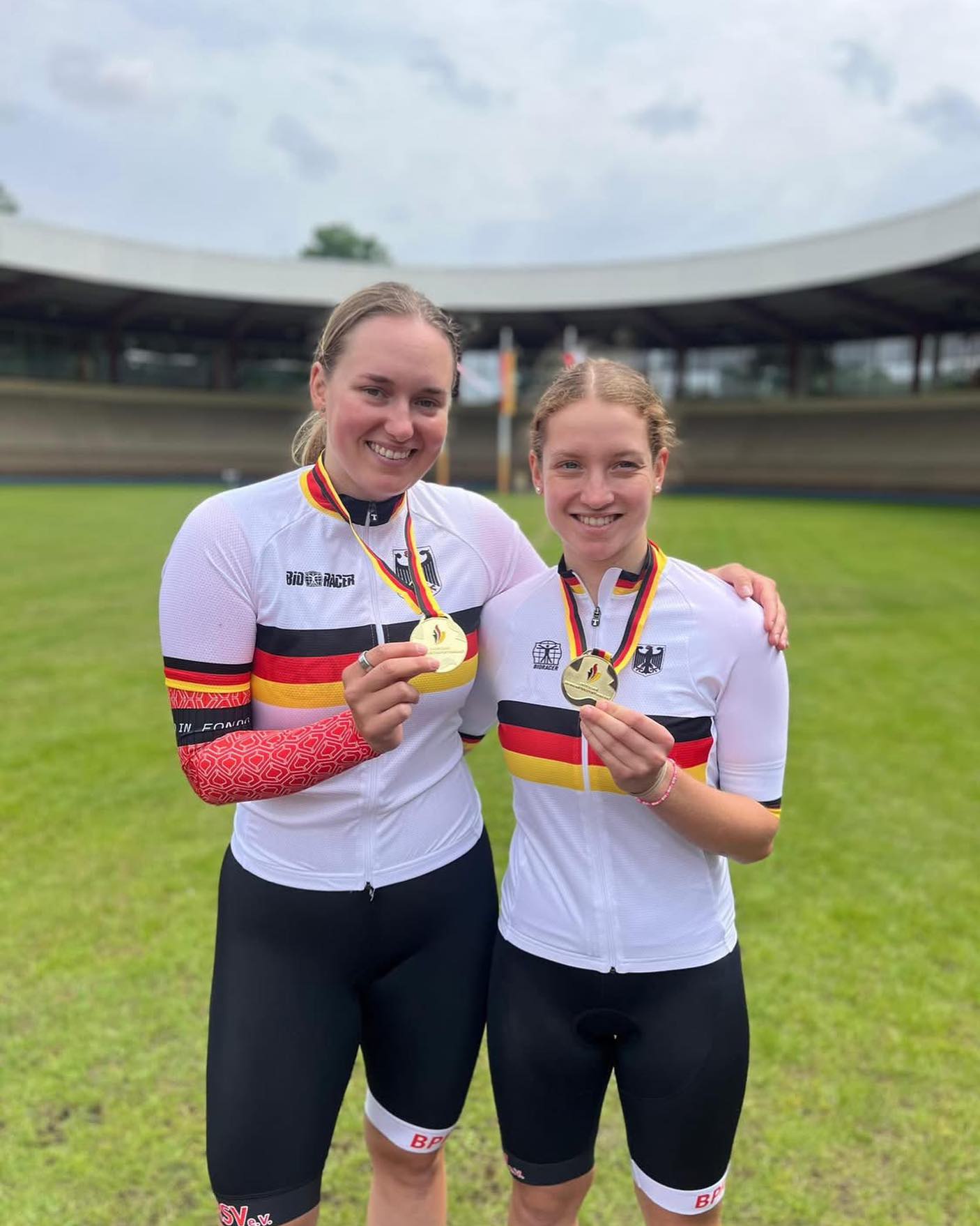 Radsportlerin startet als Tandem-Pilotin im Para-Radsport durch ...